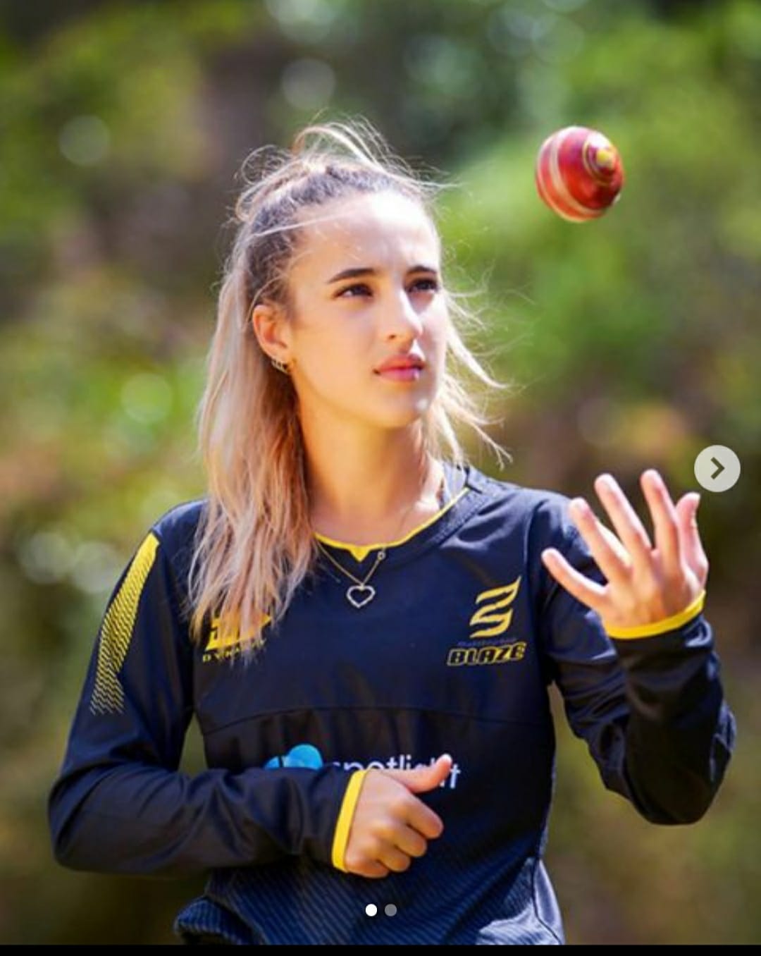 Xara Jetly: See Pictures Of New Zealand's Beautiful Cricketer ...