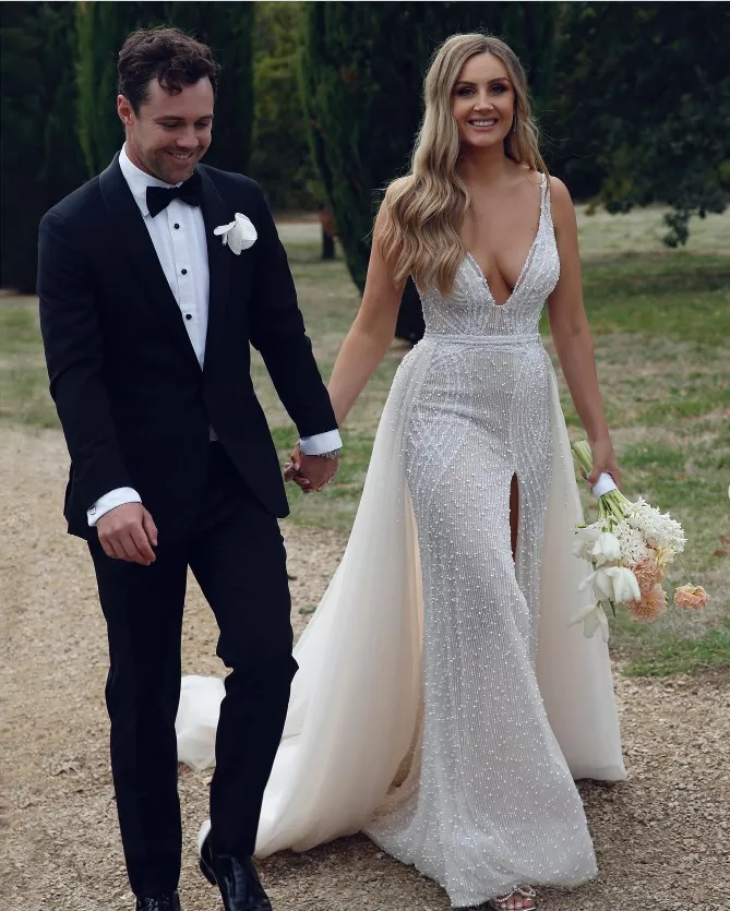 10 Stunning Images Of Travis Head’s Wife Jessica Davies