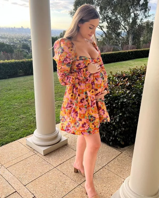 10 Stunning Images Of Travis Head’s Wife Jessica Davies