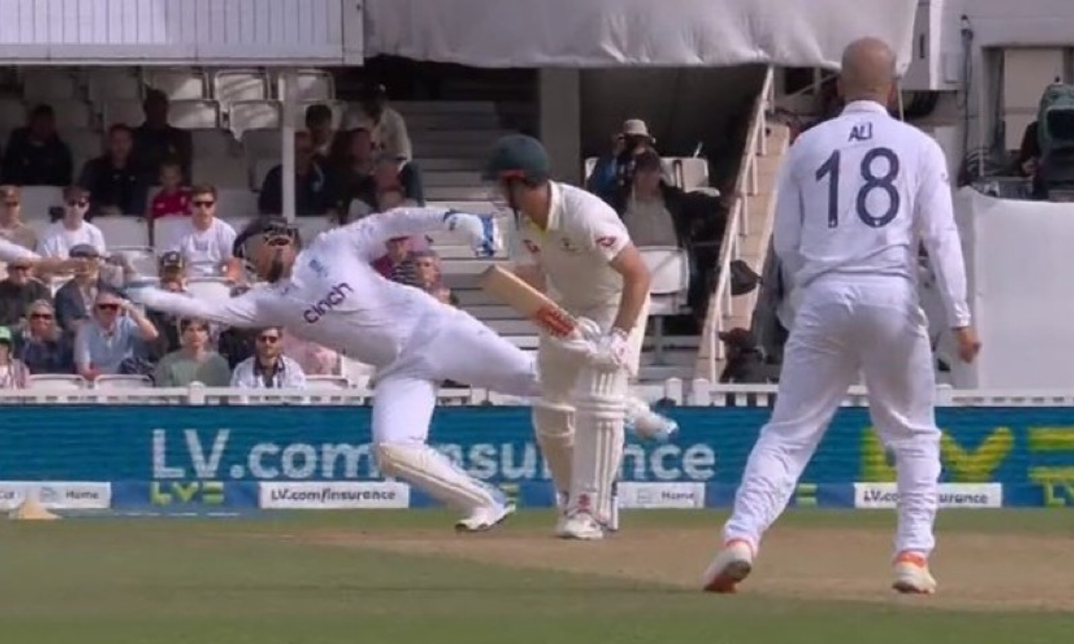 VIDEO: Jonny Bairstow Takes A One-Handed Stunner To Dismiss Mitch Marsh
