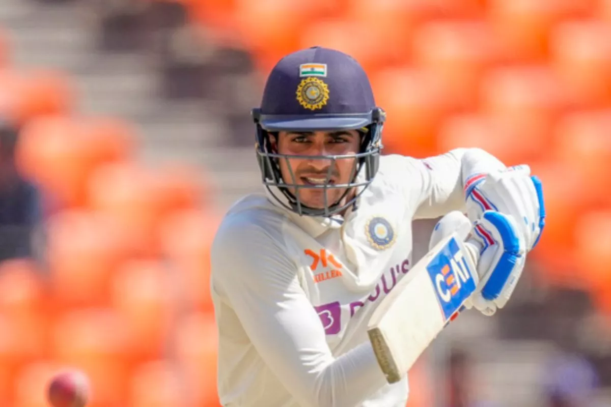 VIDEO: Shubman Gill Spotted Dancing At Forward Short-Leg On Day 1 Of ...